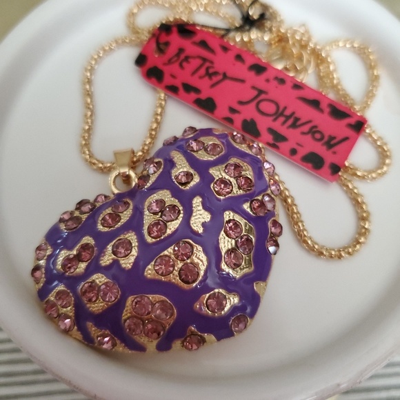 Betsey Johnson | Jewelry | Nwt Betsey Johnson Heart | Poshmark